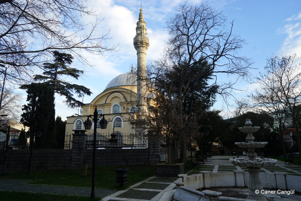 Altunizade Camii • Kültür Envanteri
