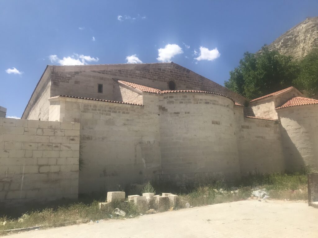 Surp Asdvadzadzin Ermeni Kilisesi, Gürün • Konumu, Fotoğrafları ve ...