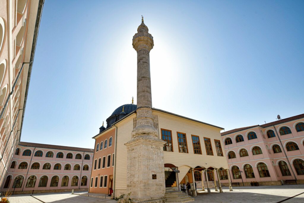 Cezayirli Hasan Paşa Camii • Konumu, Fotoğrafları ve Hakkındaki ...