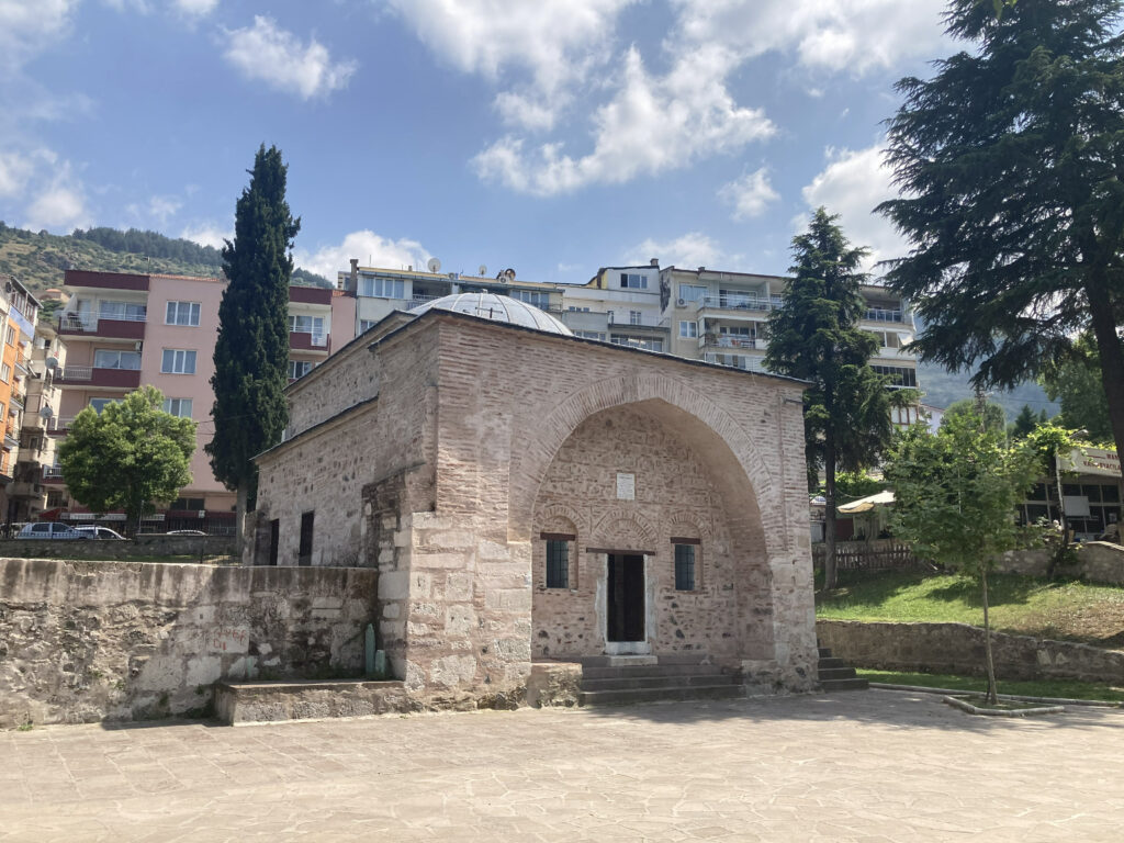 Saruhan Bey Tomb • Location, Photos and Information About It • Cultural ...