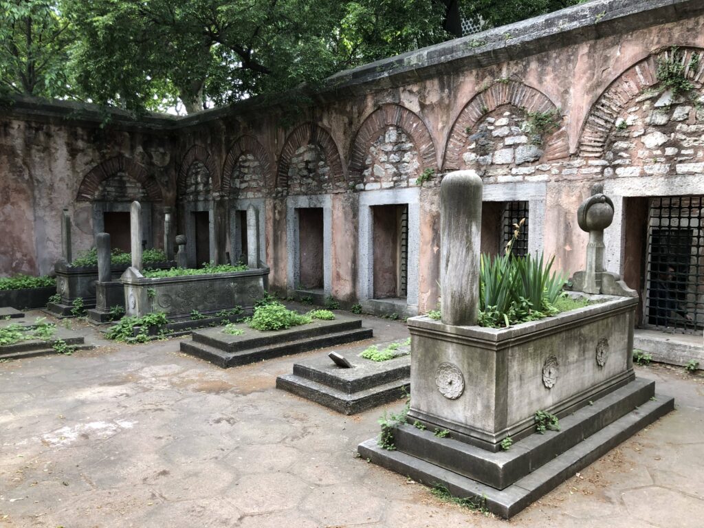 Pertev Mehmet Pasha Tomb • Location, Photos and Information About It ...