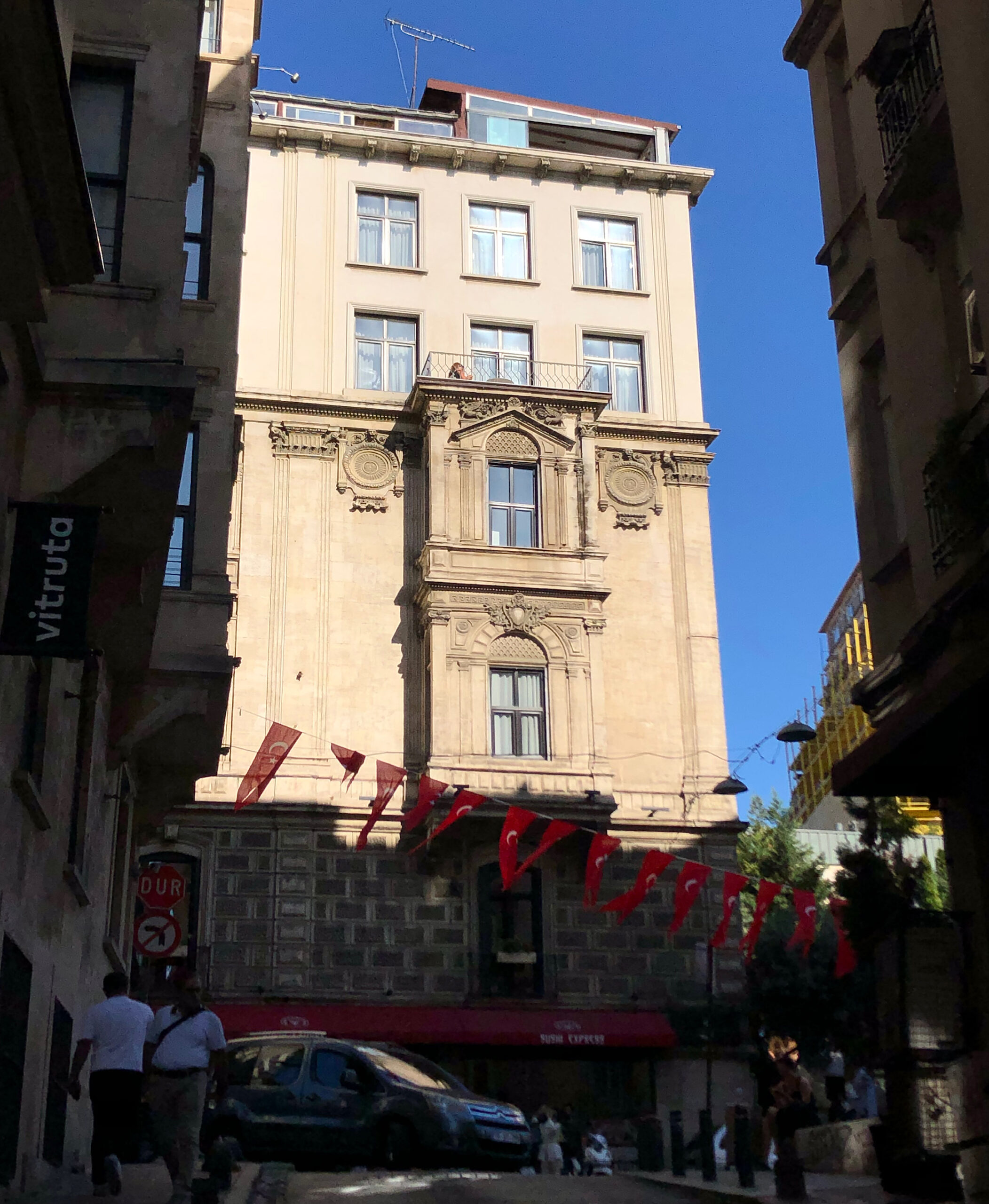 Decugis House • Location, Photos and Information About It • Cultural Inventory