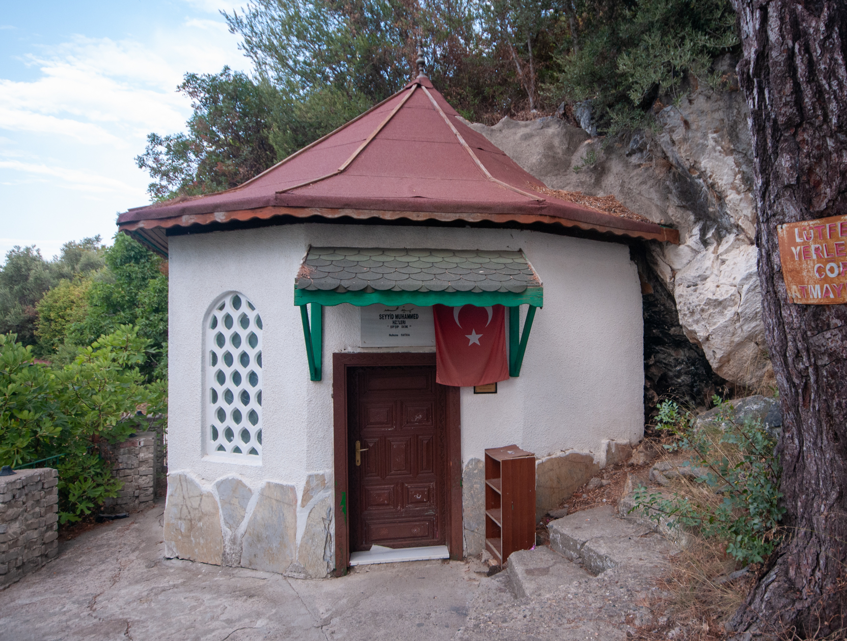 Şıp Şıp Dede Türbesi • Konumu, Fotoğrafları ve Hakkındaki Bilgiler ...