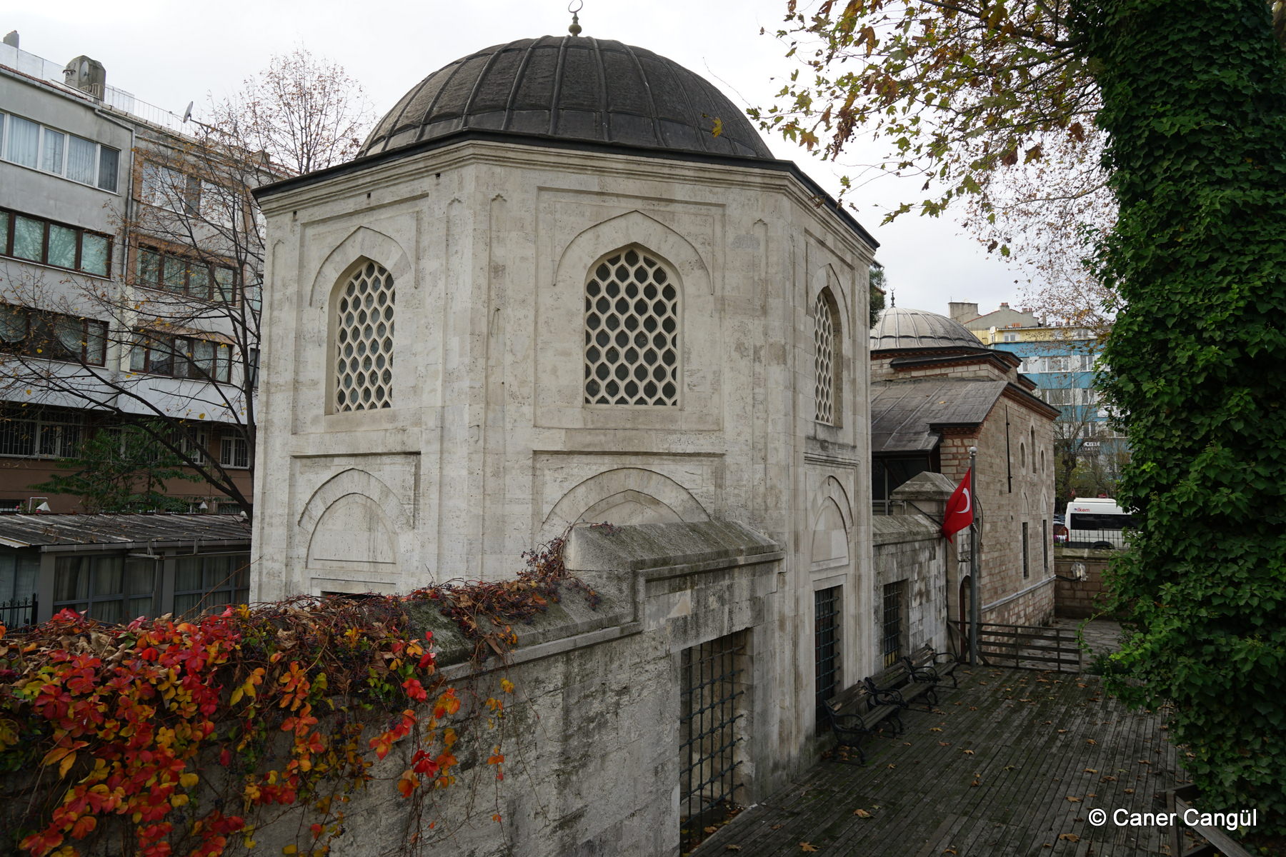 Shah Huban Hatun Tomb • Location, Photos and Information About It ...