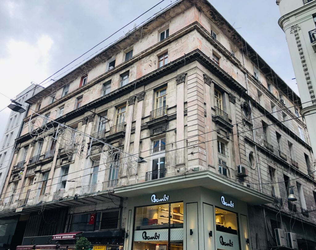 Tokatlıyan Oteli • Konumu, Fotoğrafları ve Hakkındaki Bilgiler • Kültür ...