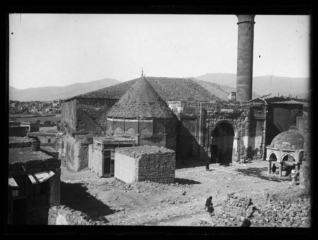 Eretna Kültürüne Ait Kültür Varlıkları • Kültür Envanteri