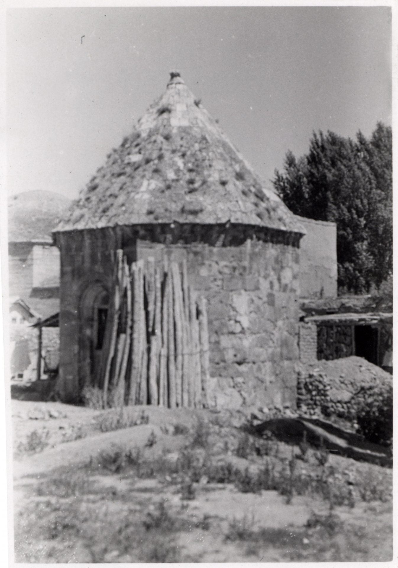 Ahi Emir Ahmet Tomb, Sivas • Location, Photos and Information About It ...