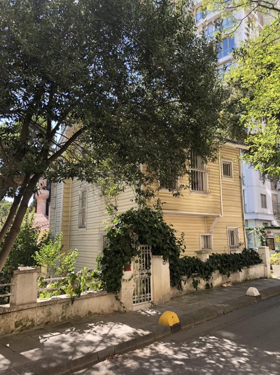 Dr. Mufid Ekdal House • Location, Photos and Information About It ...