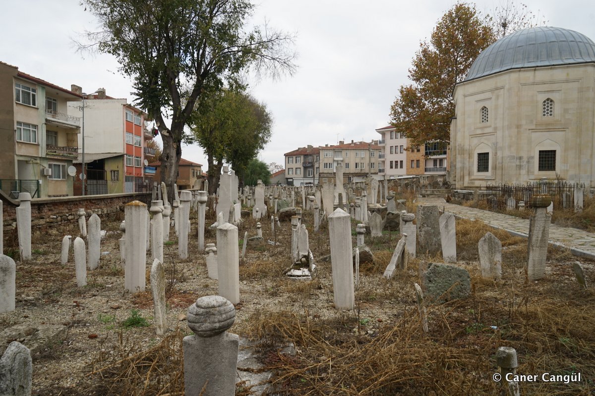 Beylerbeyi Camii Haziresi, Edirne • Konumu, Fotoğrafları ve Hakkındaki ...