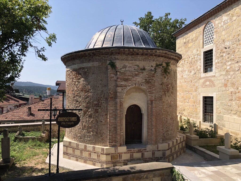Atabey Gazi Tomb • Location, Photos and Information About It • Cultural ...