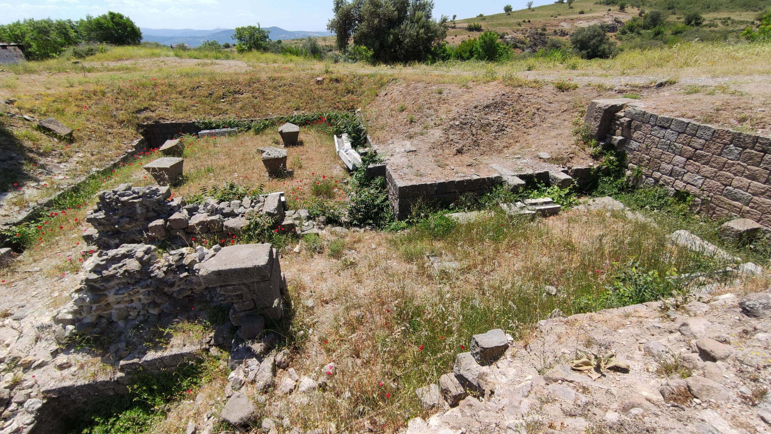 Asklepion Latrina • Konumu, Fotoğrafları ve Hakkındaki Bilgiler ...