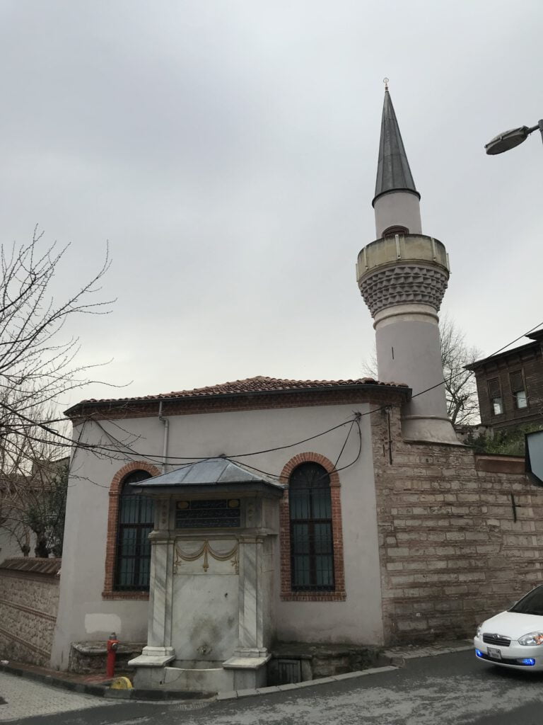 Kirazlı Mescit • Konumu, Fotoğrafları ve Hakkındaki Bilgiler • Kültür ...