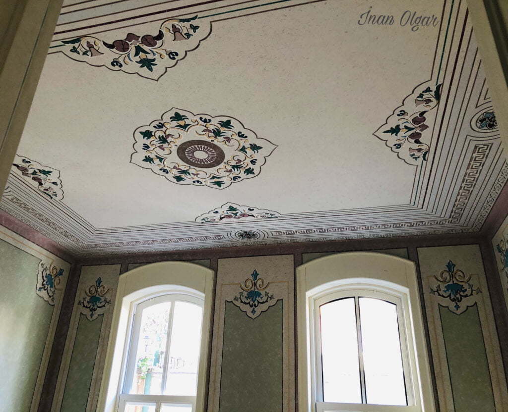 Barnathan Apartment • Cultural Inventory