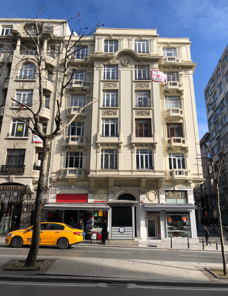 Sebat Apartmanı • Konumu, Fotoğrafları ve Hakkındaki Bilgiler • Kültür ...