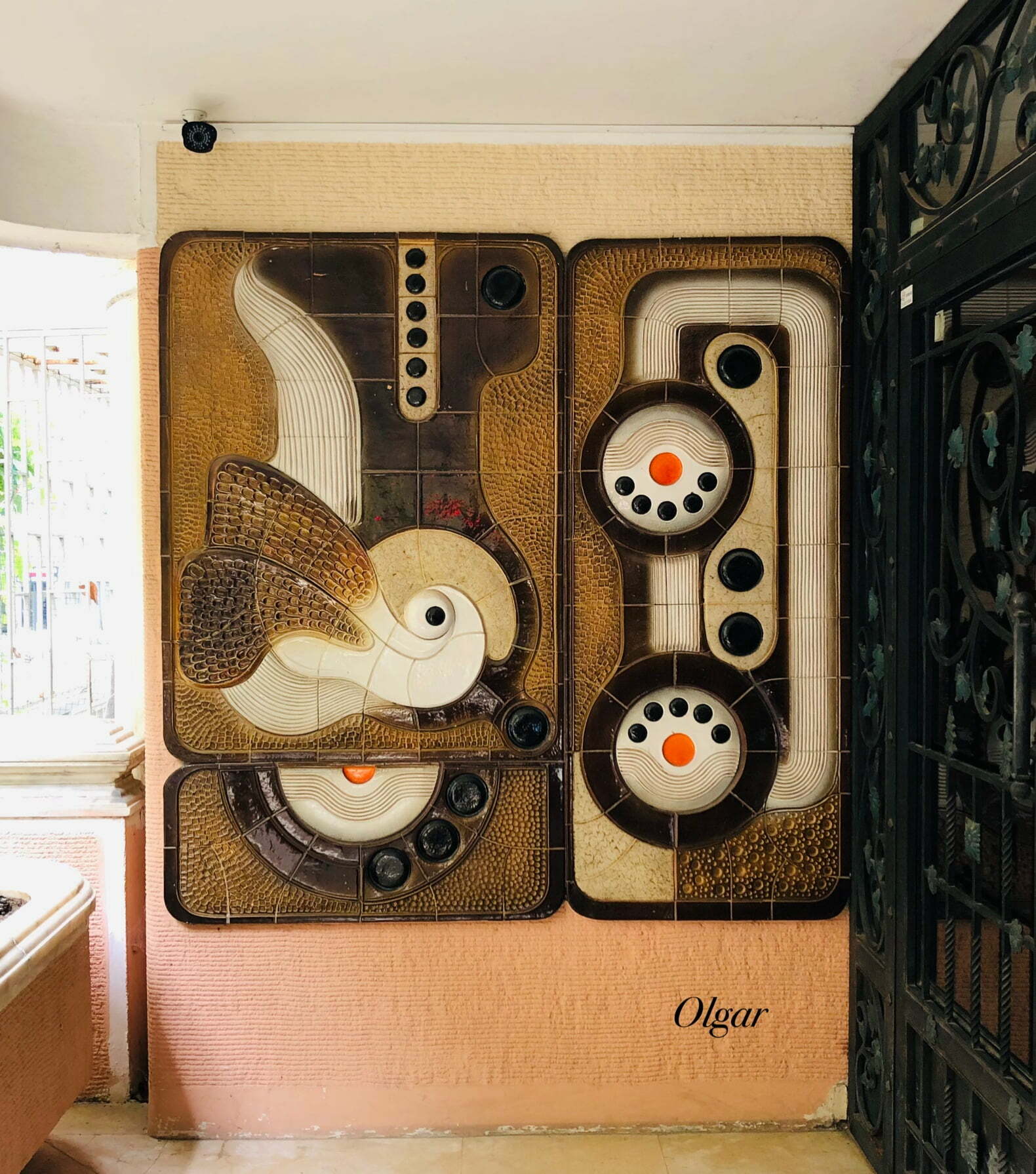 Burak Apartmanı Seramik Panosu • Konumu, Fotoğrafları ve Hakkındaki ...