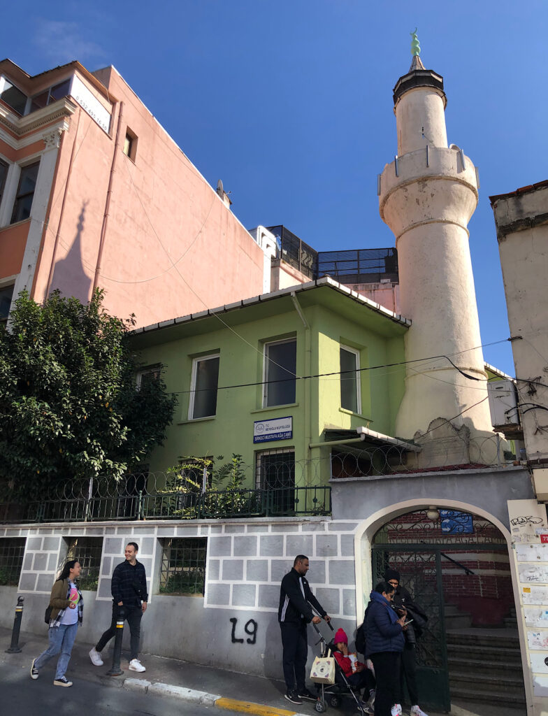 Sirkeci Mustafa Aga Mosque • Location, Photos and Information About It ...