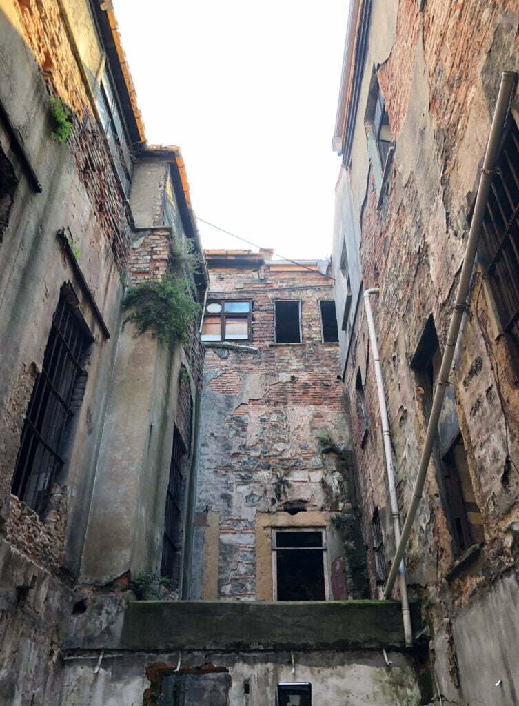 Sen Piyer Han • Konumu, Fotoğrafları ve Hakkındaki Bilgiler • Kültür ...