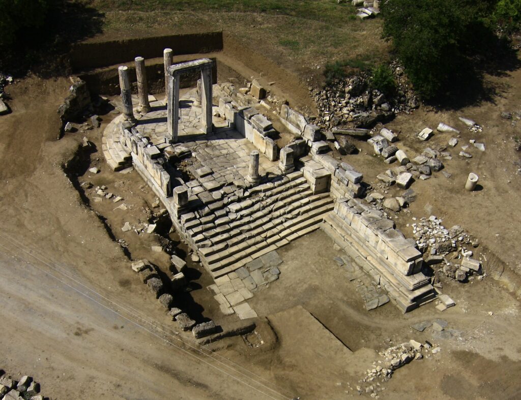 Lagina Propylon • Konumu, Fotoğrafları ve Hakkındaki Bilgiler • Kültür ...