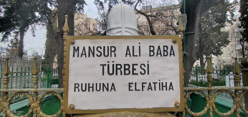 Merdivenköy Mezarlığı Mansur Ali Baba • Kültür Envanteri