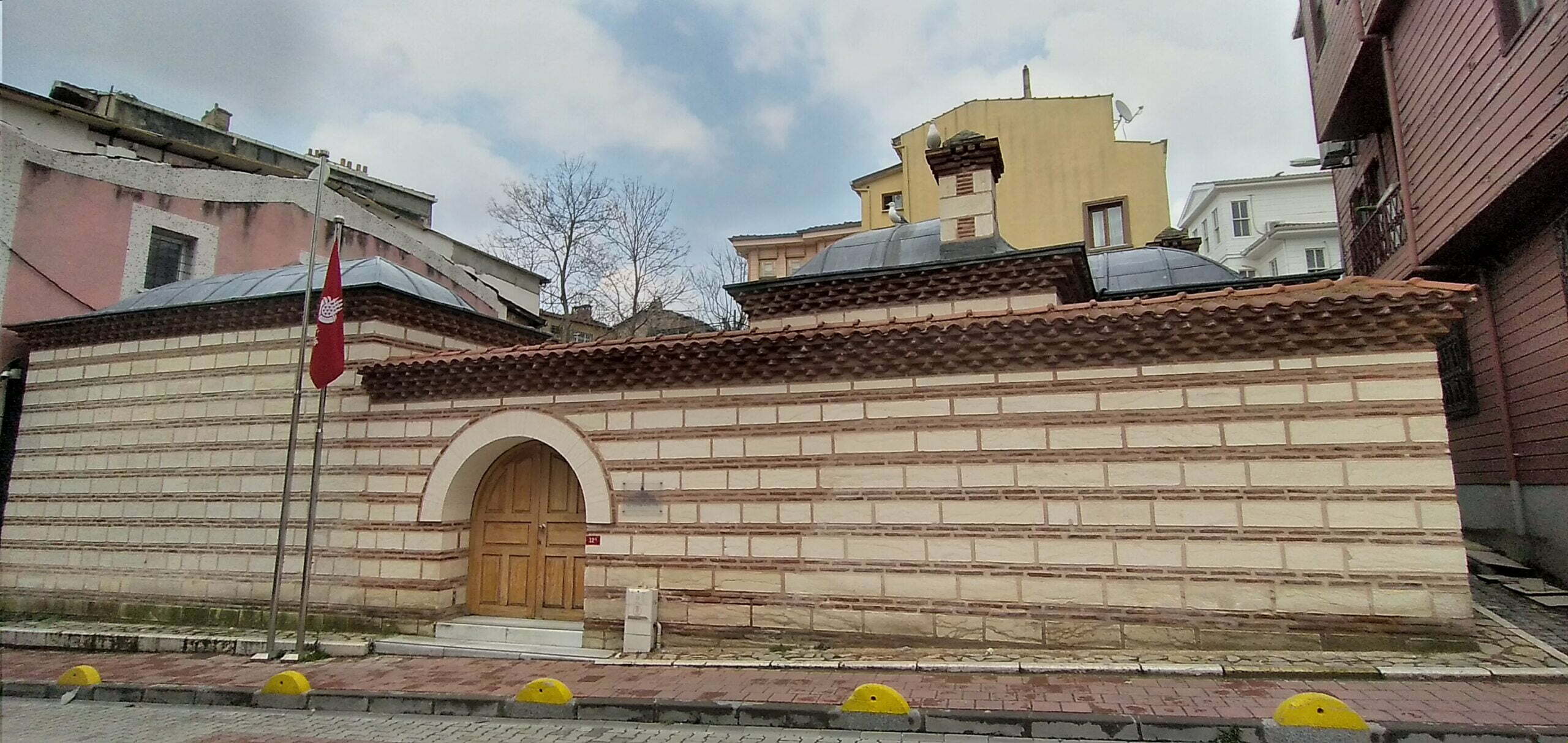 Emir Hoca Medresesi • Konumu, Fotoğrafları ve Hakkındaki Bilgiler ...