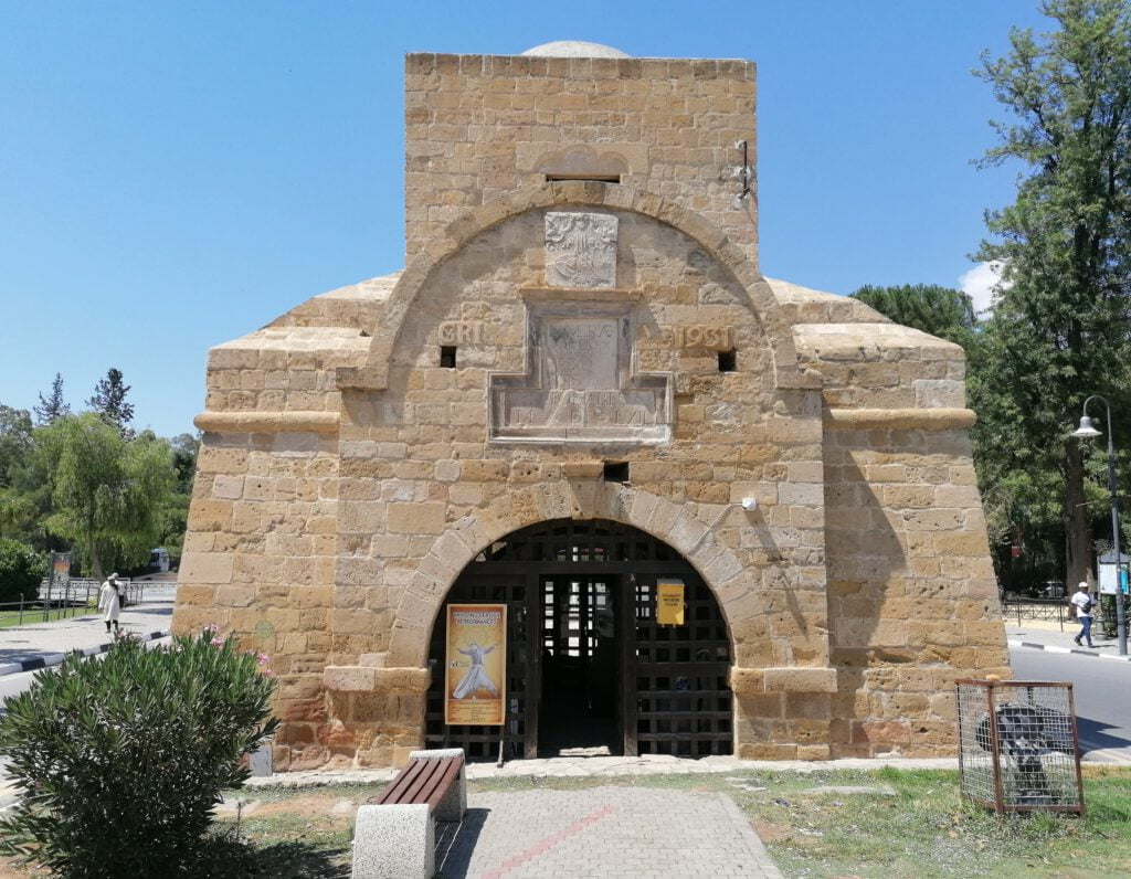 Girne Kapısı • Konumu, Fotoğrafları ve Hakkındaki Bilgiler • Kültür ...