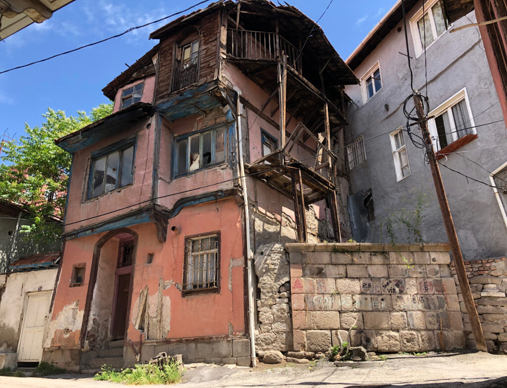 Haham Evi, Ankara • Konumu, Fotoğrafları ve Hakkındaki Bilgiler ...