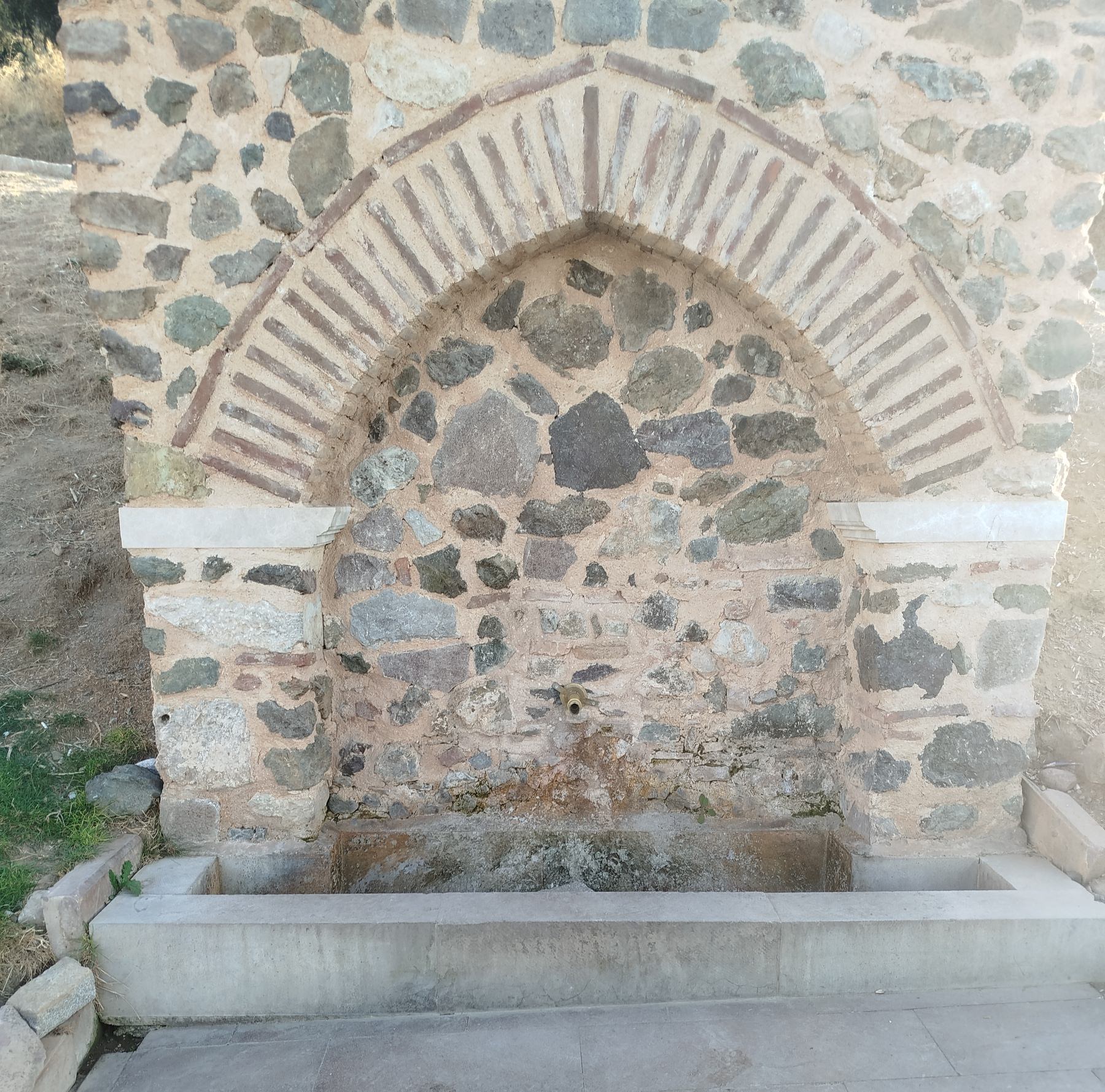 Fetih Mescidi Çeşmesi • Konumu, Fotoğrafları ve Hakkındaki Bilgiler ...