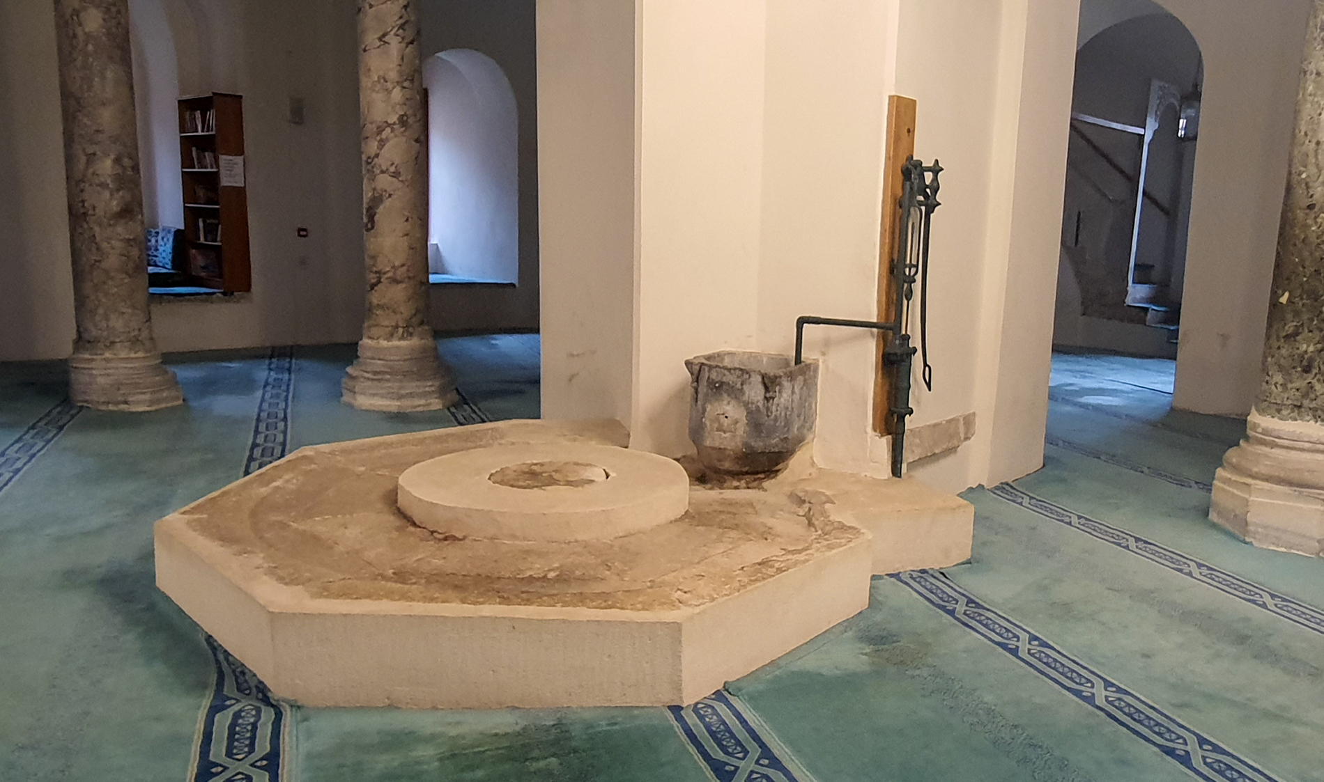 Bakhos Ayazması • Konumu, Fotoğrafları ve Hakkındaki Bilgiler • Kültür ...