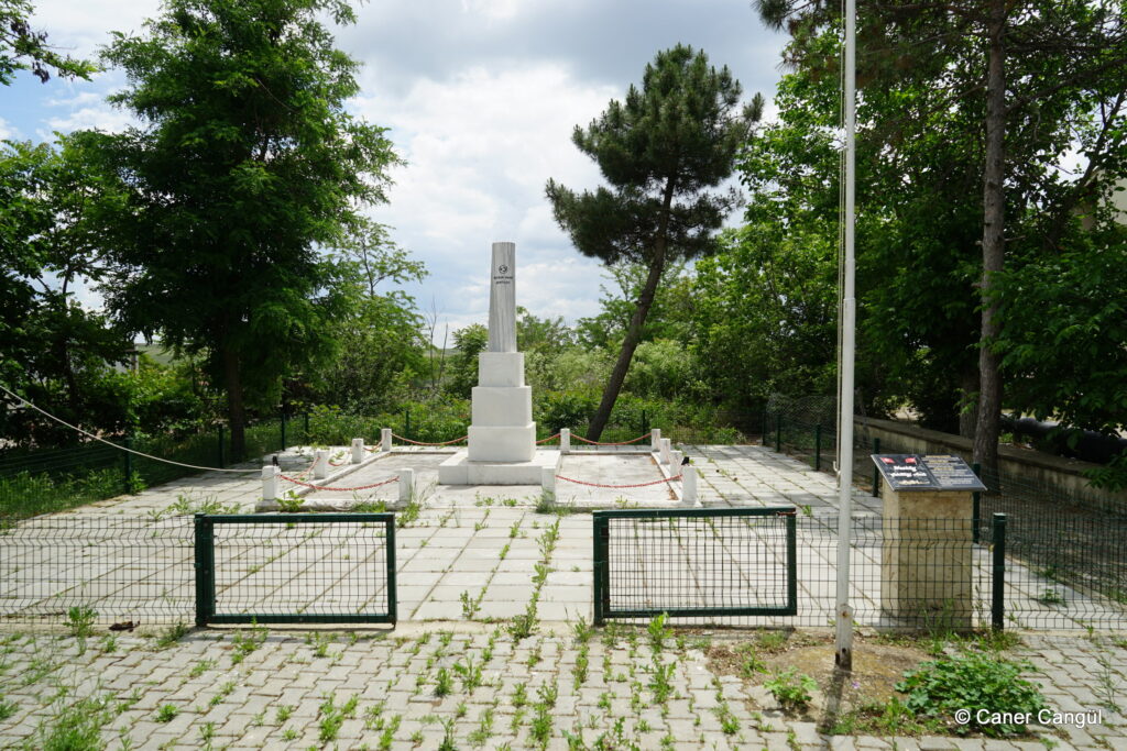 Hasköy Balkan Şehitliği • Konumu, Fotoğrafları ve Hakkındaki Bilgiler ...