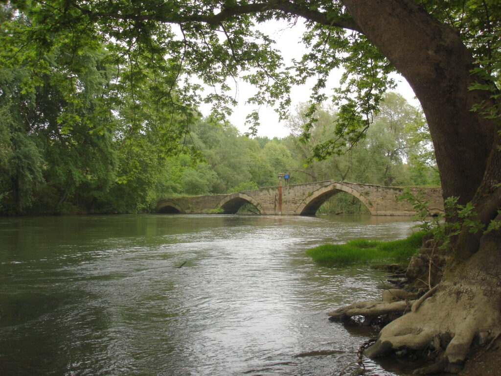 Angitis Köprüsü • Konumu, Fotoğrafları ve Hakkındaki Bilgiler • Kültür ...