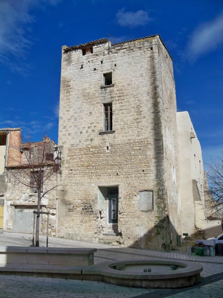 Bréchet Kulesi • Konumu, Fotoğrafları ve Hakkındaki Bilgiler • Kültür ...