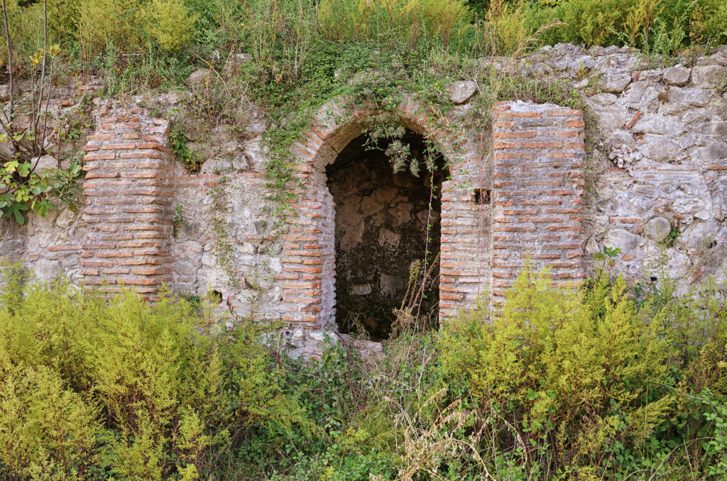 Ad Quintum • Konumu, Fotoğrafları ve Hakkındaki Bilgiler • Kültür Envanteri