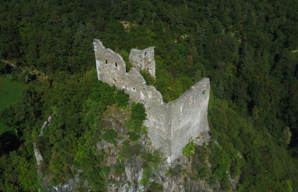 Castel-Pietra-di-Renon • Kültür Envanteri
