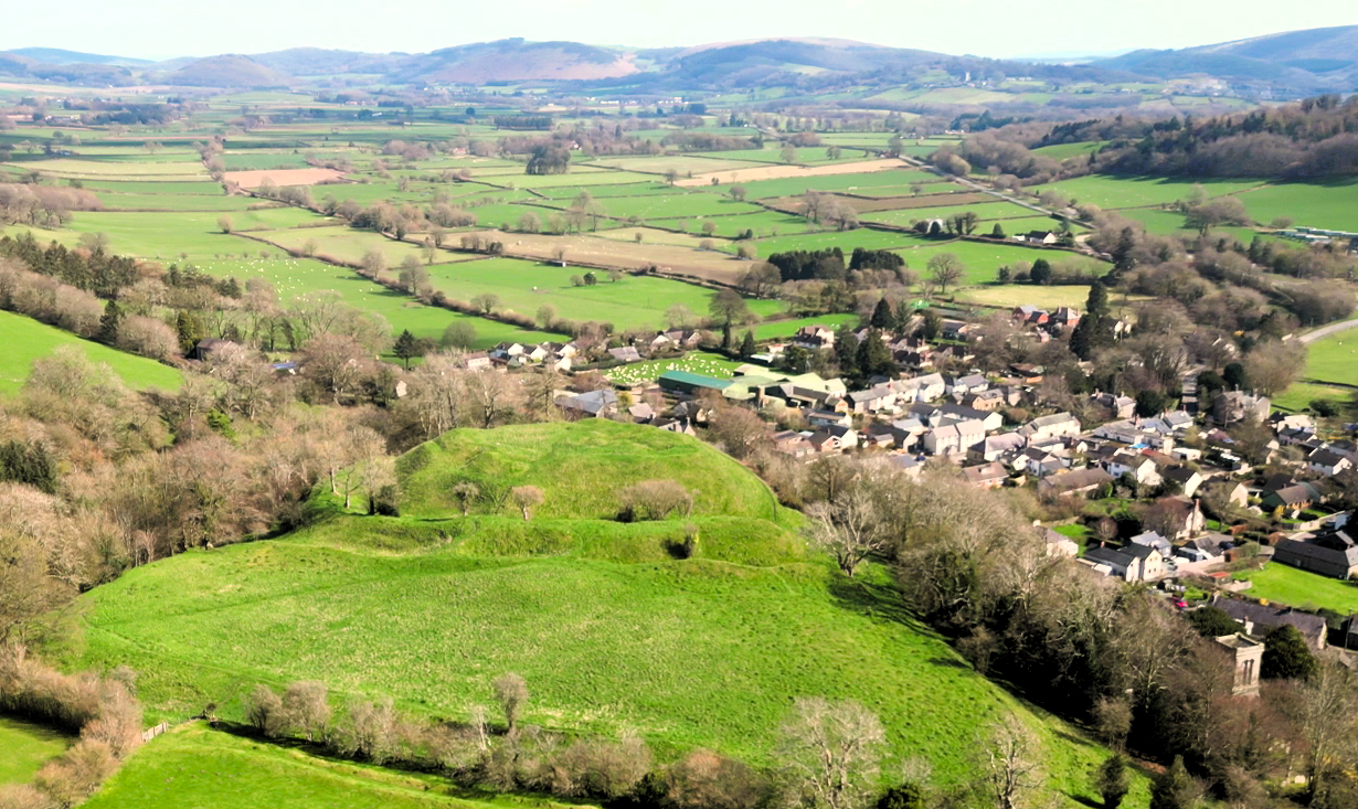 New Radnor Kalesi • Konumu, Fotoğrafları ve Hakkındaki Bilgiler ...