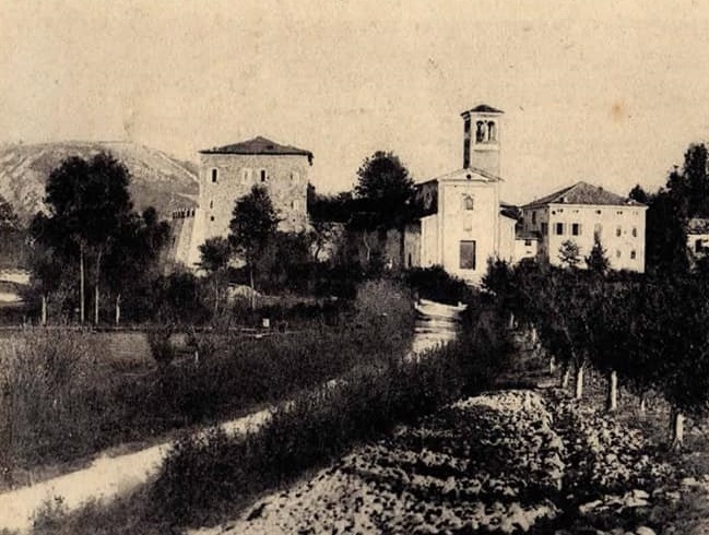 Rondinara Kalesi • Konumu, Fotoğrafları ve Hakkındaki Bilgiler • Kültür ...