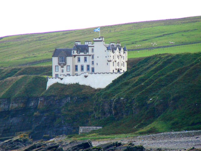 Dunbeath Castle • Location, Photos and Information • Cultural Inventory