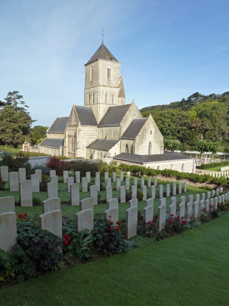 Etretat-churchyard-extension-cemetery • Kültür Envanteri