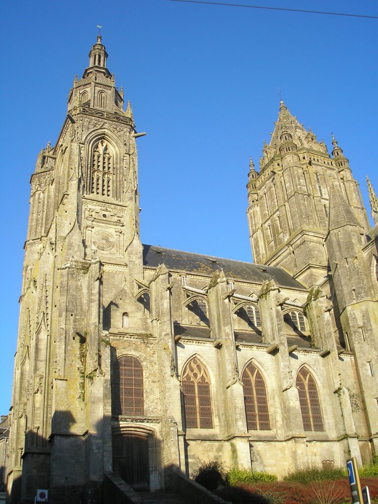 Saint-Pierre de Coutances Kilisesi • Konumu, Fotoğrafları ve Hakkındaki ...