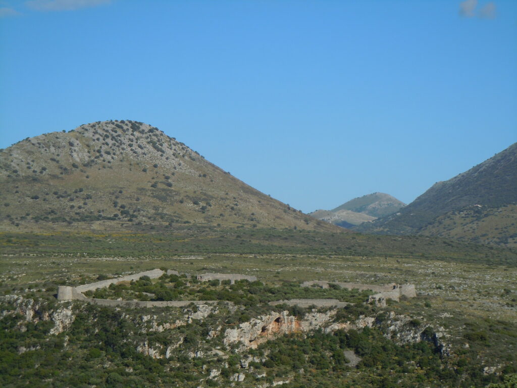 Kelefa Kalesi • Konumu, Fotoğrafları ve Hakkındaki Bilgiler • Kültür ...