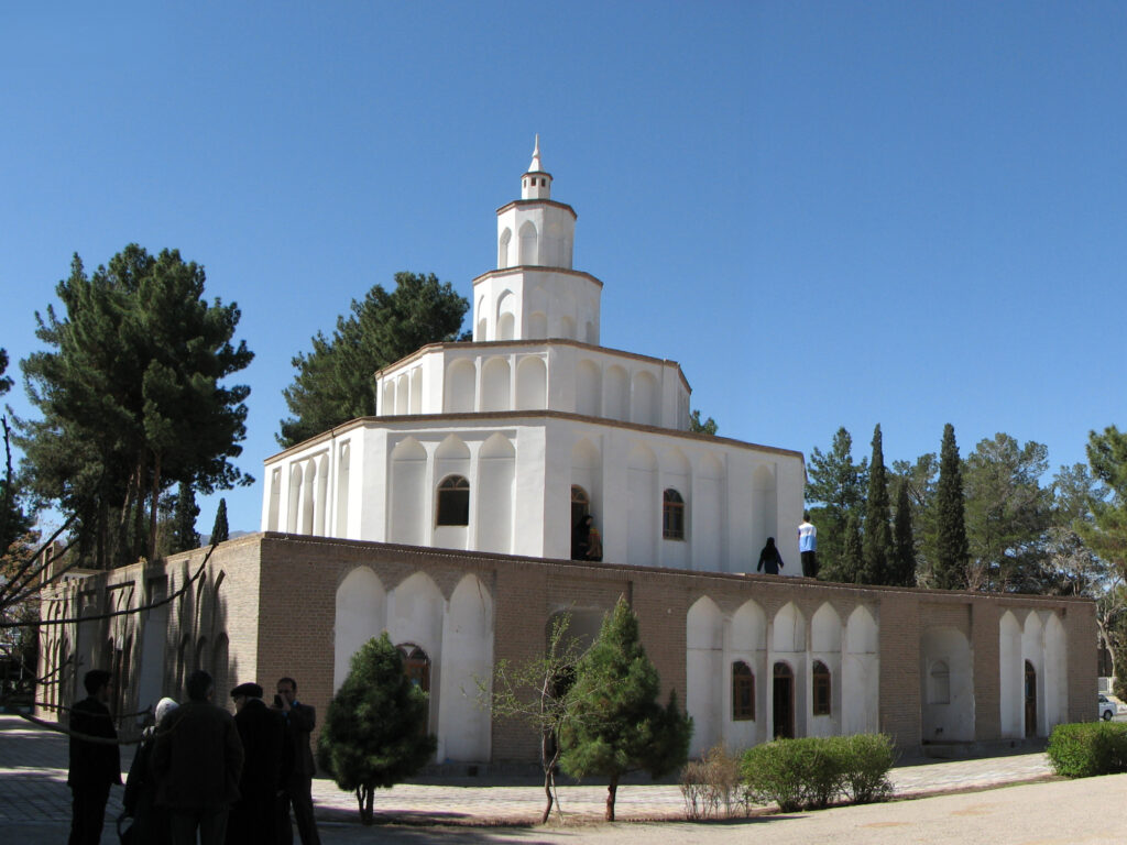 Kolah Farangi Surları • Konumu, Fotoğrafları ve Hakkındaki Bilgiler ...