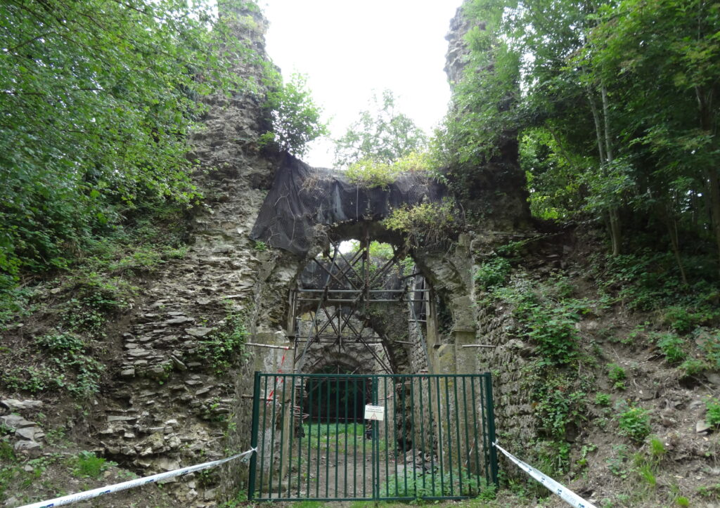 Ganne Kalesi • Konumu, Fotoğrafları ve Hakkındaki Bilgiler • Kültür ...