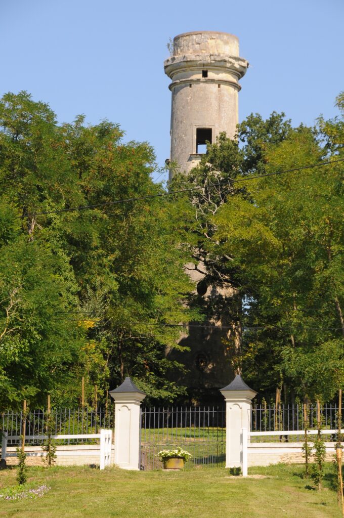 La-tour-de-Cornille • Kültür Envanteri