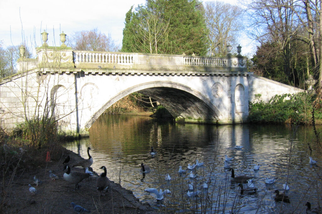 Classic Bridge, Chiswick Park • Location, Photos and Information ...