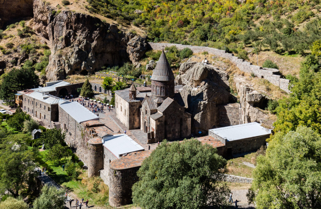 Geğard Manastırı • Konumu, Fotoğrafları ve Hakkındaki Bilgiler • Kültür ...