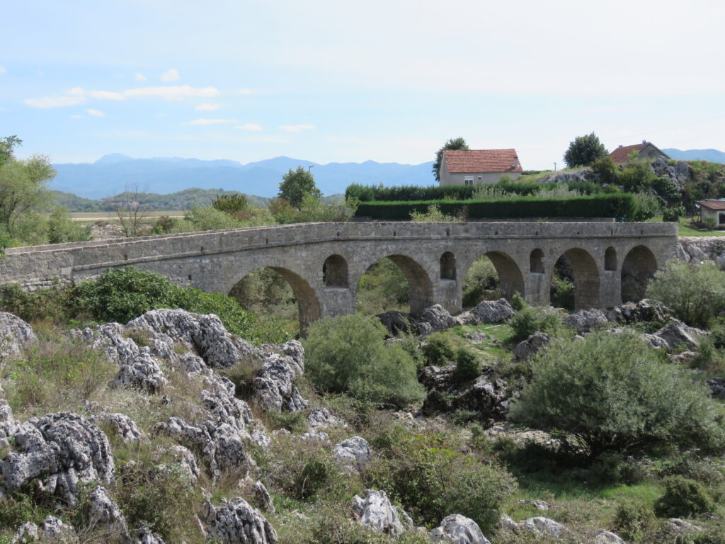 Mostanica Köprüsü • Konumu, Fotoğrafları ve Hakkındaki Bilgiler ...