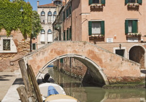 Moro or Grimani Bridge • Location, Photos and Information about it ...