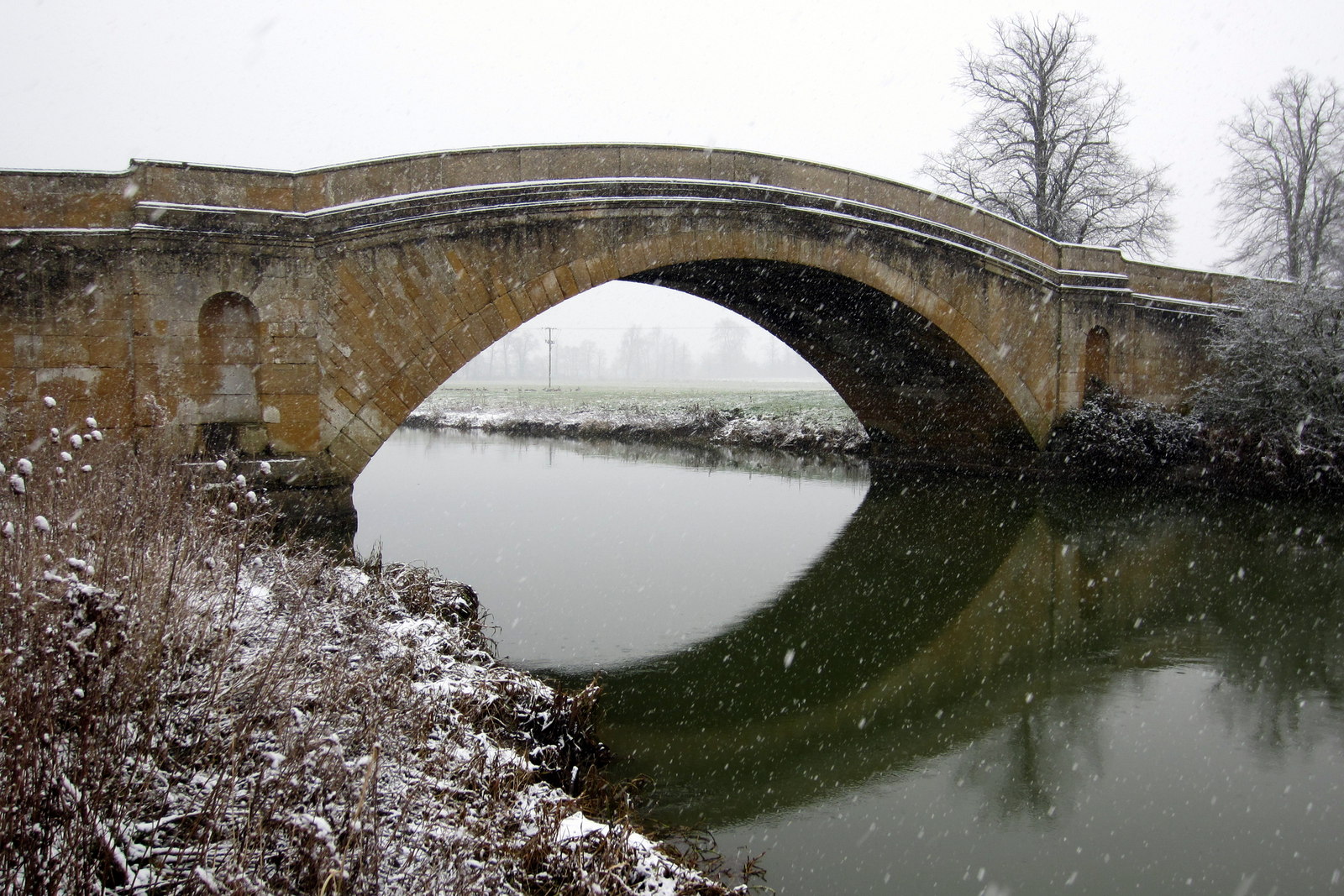 Tyringham Köprüsü • Konumu, Fotoğrafları ve Hakkındaki Bilgiler ...