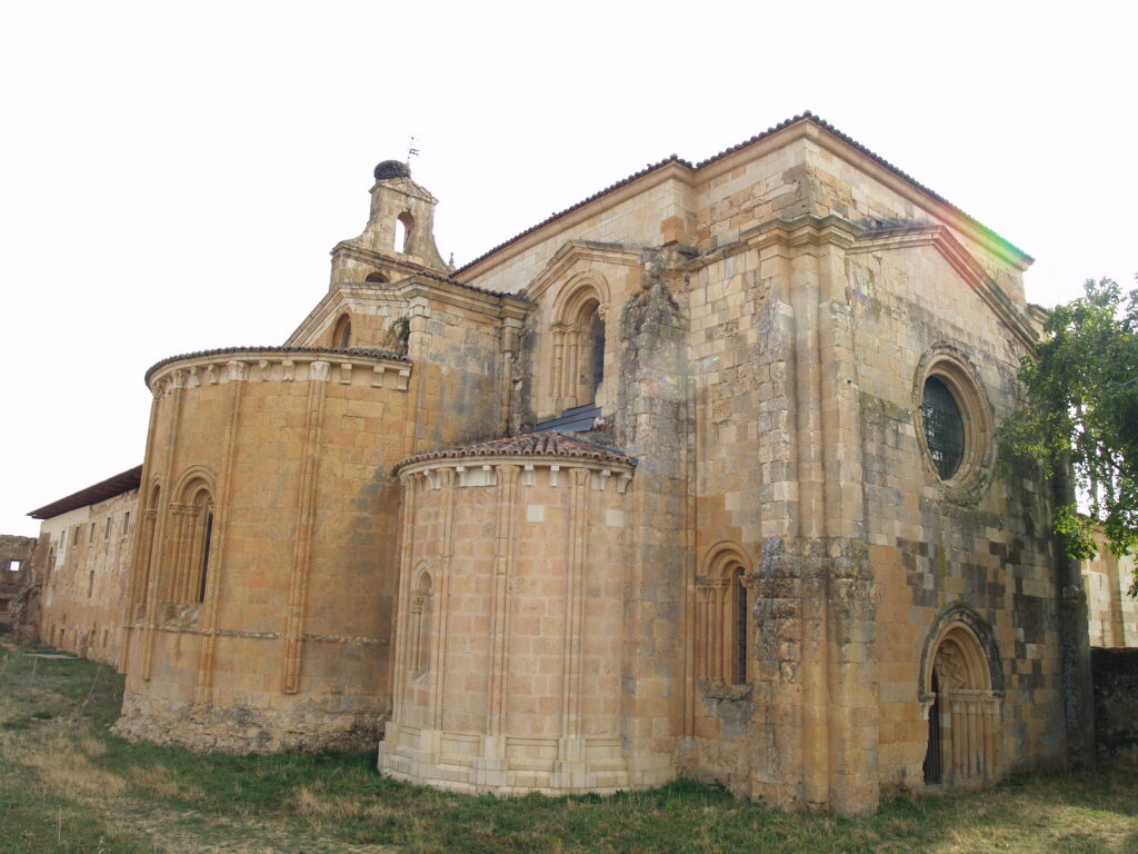 Santa María Kilisesi, Mansilla Mayor • Konumu, Fotoğrafları ve ...