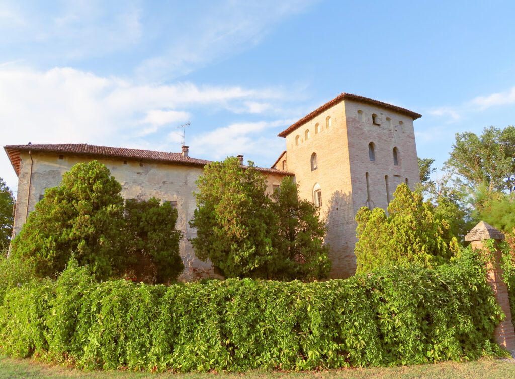Cadeo Kalesi • Konumu, Fotoğrafları ve Hakkındaki Bilgiler • Kültür ...