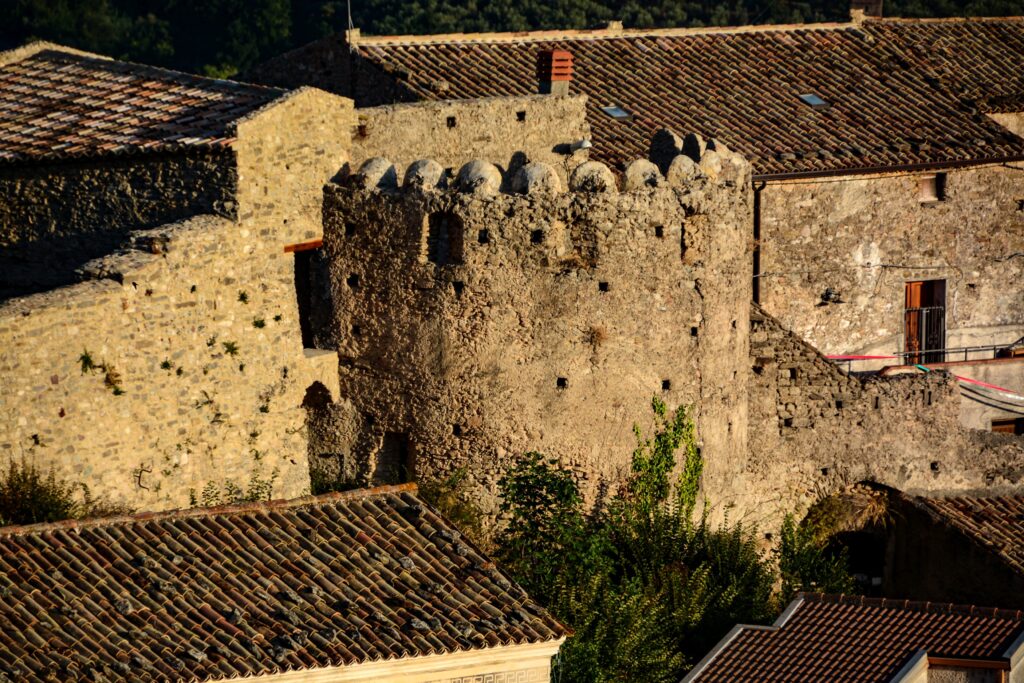Castello-di-Savuto • Kültür Envanteri